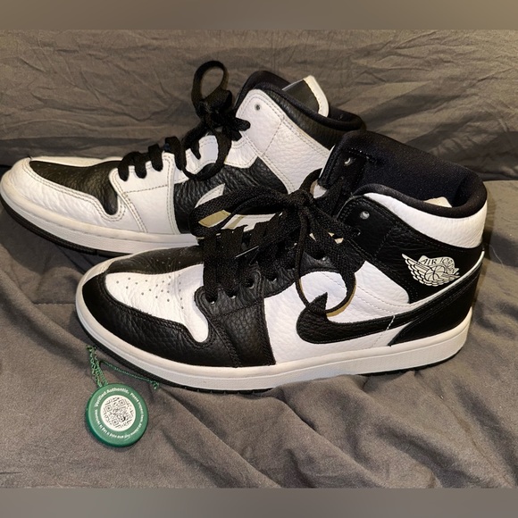 Jordan | Shoes | Jordan Mid Split | Poshmark